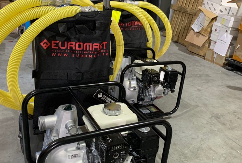 Groupes motopompes sur diable contre les départs de feux - Motopompe ...